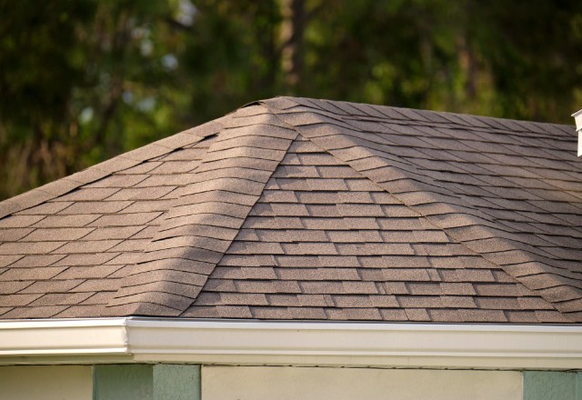 How to Repair Roof Shingles: A Step-by-Step Guide for Homeowners